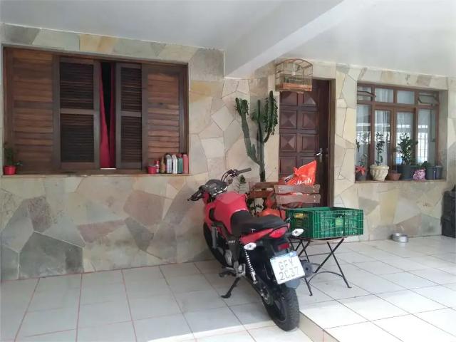 Casa / Sobrado para Venda em São Paulo/SP Tremembé 4 Quartos