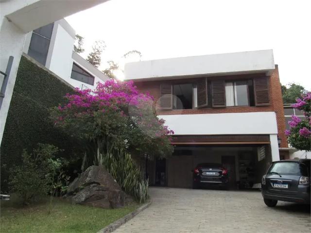 Casa / Sobrado para Venda em São Paulo/SP Tremembé 4 Quartos