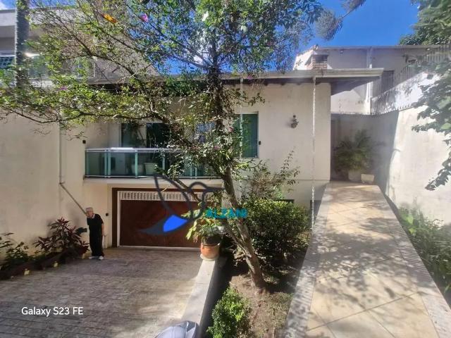 Casa / Sobrado para Venda em São Paulo/SP Tremembé 4 Quartos