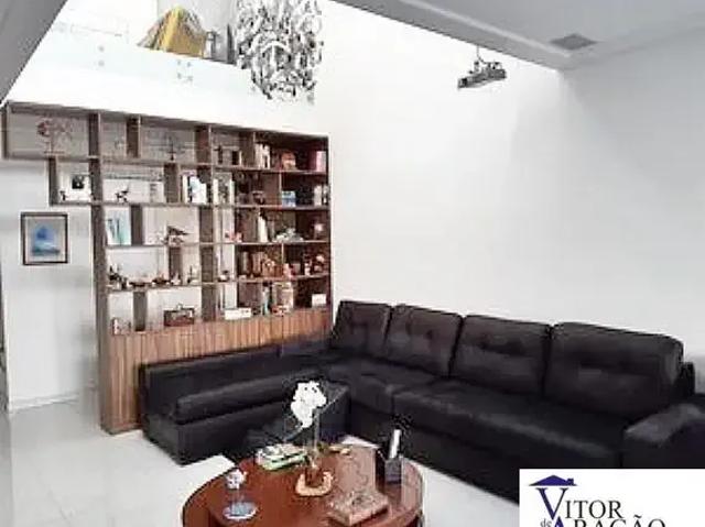 Casa / Sobrado para Venda em São Paulo/SP Tremembé 4 Quartos