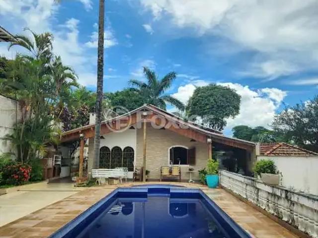 Casa / Sobrado para Venda em São Paulo/SP Tremembé 4 Quartos