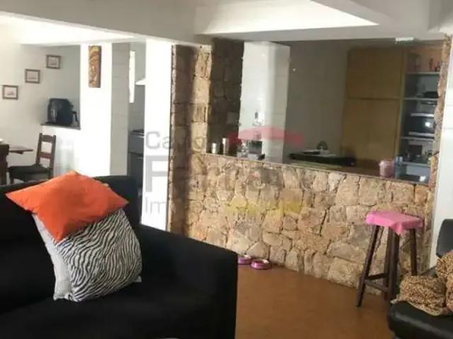 Casa / Sobrado para Venda em São Paulo/SP Tremembé 4 Quartos
