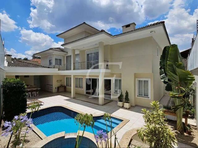 Casa / Sobrado para Venda em São Paulo/SP Tremembé 4 Quartos