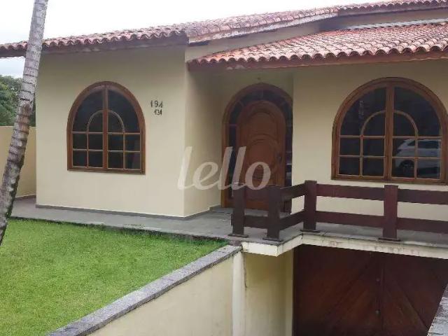 Casa / Sobrado para Venda em São Paulo/SP Tremembé 4 Quartos