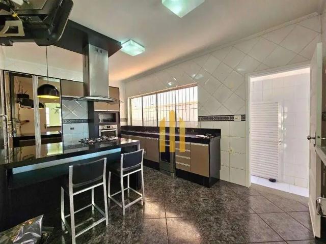 Casa / Sobrado para Venda em São Paulo/SP Tremembé 4 Quartos