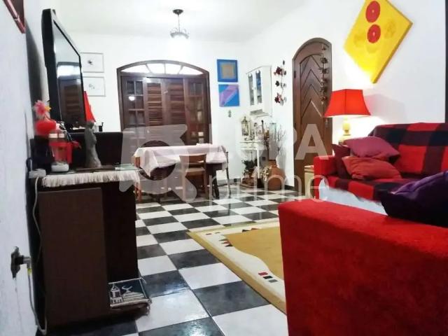 Casa / Sobrado para Venda em São Paulo/SP Tremembé 4 Quartos