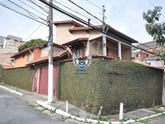 Casa / Sobrado para Venda em São Paulo/SP Tremembé 5 Quartos