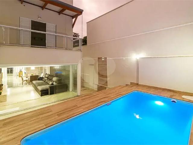 Casa / Sobrado para Venda em São Paulo/SP Tremembé 5 Quartos