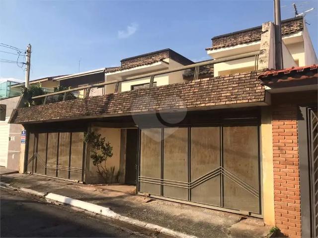 Casa / Sobrado para Venda em São Paulo/SP Tremembé 5 Quartos