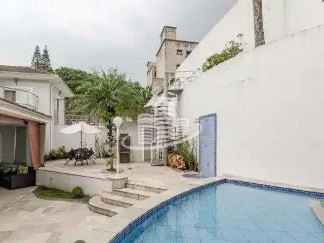 Casa / Sobrado para Venda em São Paulo/SP Tremembé 5 Quartos