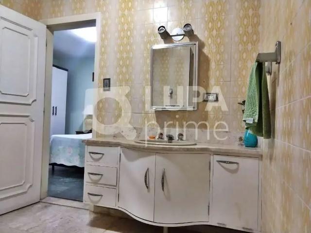 Casa / Sobrado para Venda em São Paulo/SP Tremembé 5 Quartos