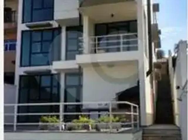 Casa / Sobrado para Venda em São Paulo/SP Tremembé 5 Quartos