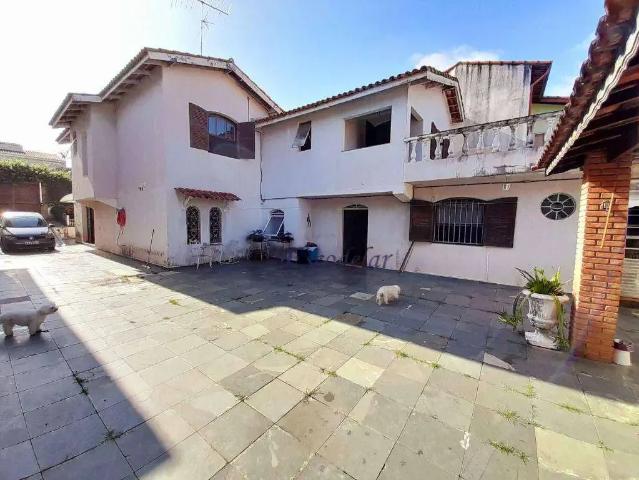 Casa / Sobrado para Venda em São Paulo/SP Tremembé 6 Quartos