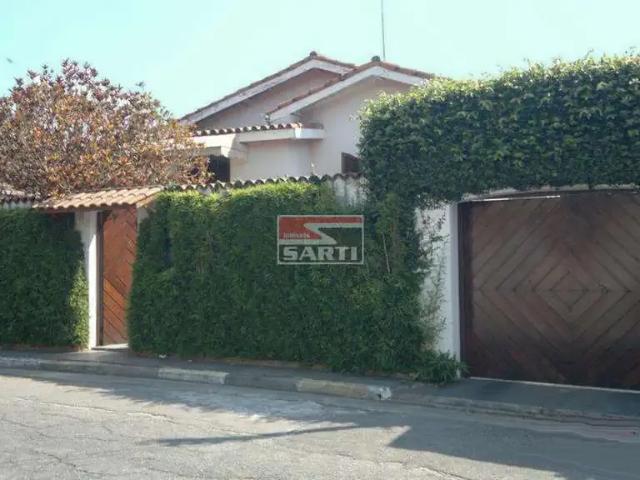 Casa / Sobrado para Venda em São Paulo/SP Tremembé 6 Quartos