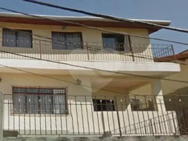 Casa / Sobrado para Venda em São Paulo/SP Tremembé 6 Quartos