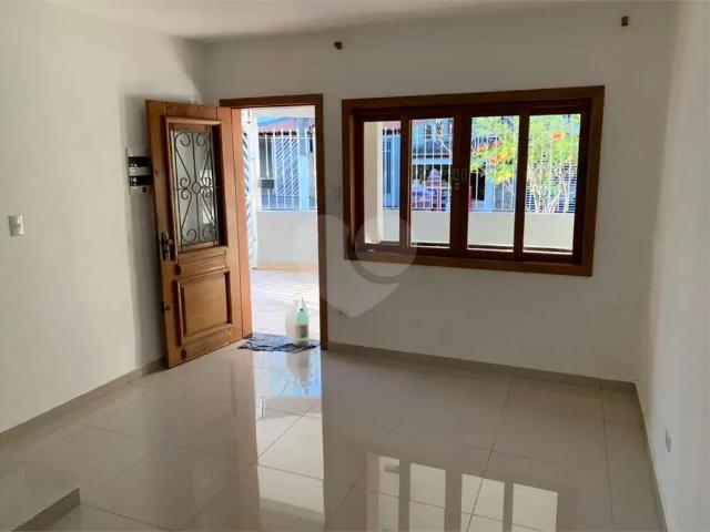 Casa / Sobrado para Venda em São Paulo/SP Tremembé 2 Quartos