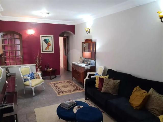 Casa / Sobrado para Venda em São Paulo/SP Tremembé 3 Quartos