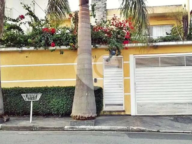 Casa / Sobrado para Venda em São Paulo/SP Tremembé 3 Quartos