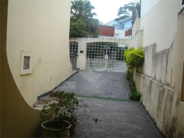 Casa / Sobrado para Venda em São Paulo/SP Tremembé 3 Quartos