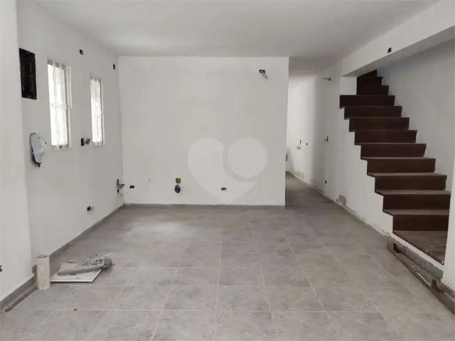Casa / Sobrado para Venda em São Paulo/SP Tremembé 3 Quartos