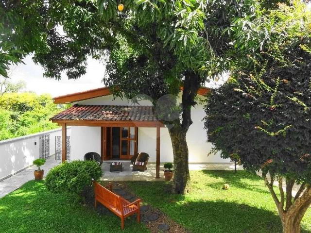 Casa / Sobrado para Venda em São Paulo/SP Tremembé 3 Quartos