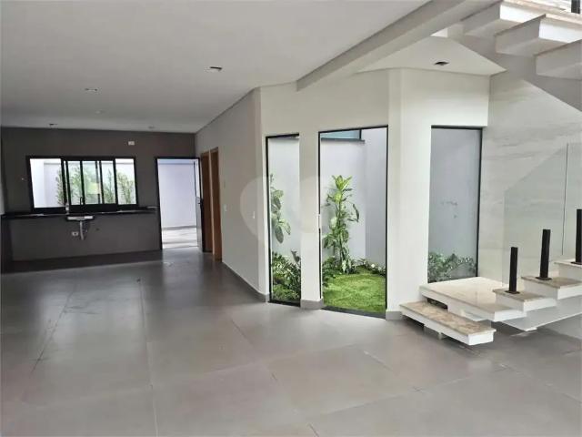 Casa / Sobrado para Venda em São Paulo/SP Tremembé 3 Quartos