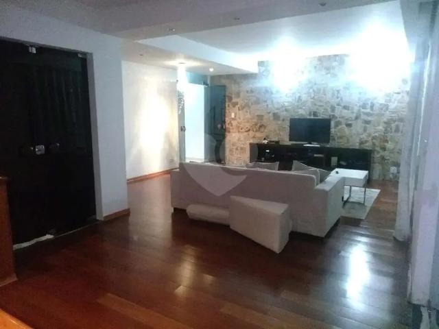 Casa / Sobrado para Venda em São Paulo/SP Tremembé 3 Quartos