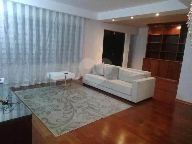 Casa / Sobrado para Venda em São Paulo/SP Tremembé 3 Quartos