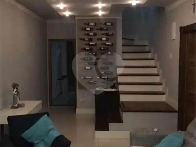 Casa / Sobrado para Venda em São Paulo/SP Tremembé 3 Quartos