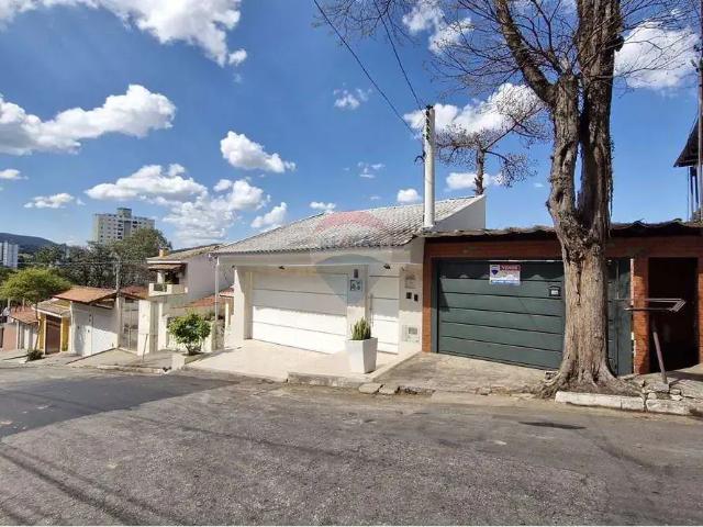 Casa / Sobrado para Venda em São Paulo/SP Tremembé 3 Quartos