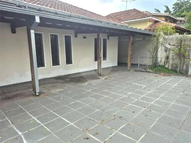Casa / Sobrado para Venda em São Paulo/SP Tremembé 3 Quartos