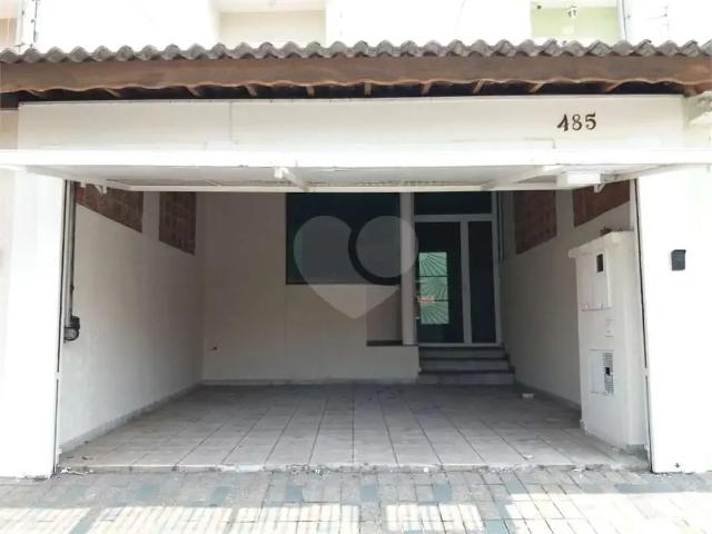 Casa / Sobrado para Venda em São Paulo/SP Tremembé 3 Quartos
