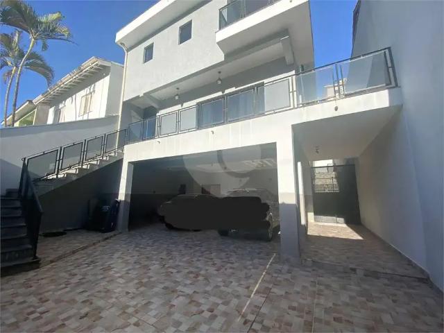 Casa / Sobrado para Venda em São Paulo/SP Tremembé 3 Quartos