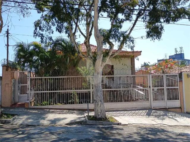 Casa / Sobrado para Venda em São Paulo/SP Tremembé 3 Quartos