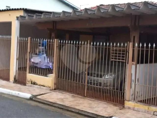 Casa / Sobrado para Venda em São Paulo/SP Tremembé 3 Quartos