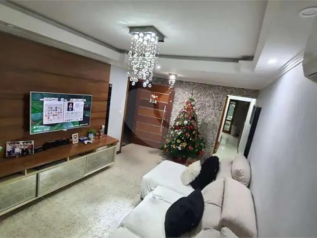 Casa / Sobrado para Venda em São Paulo/SP Tremembé 3 Quartos