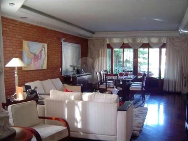 Casa / Sobrado para Venda em São Paulo/SP Tremembé 3 Quartos