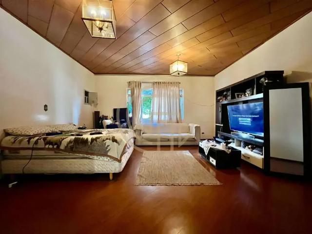 Casa / Sobrado para Venda em São Paulo/SP Veleiros 4 Quartos