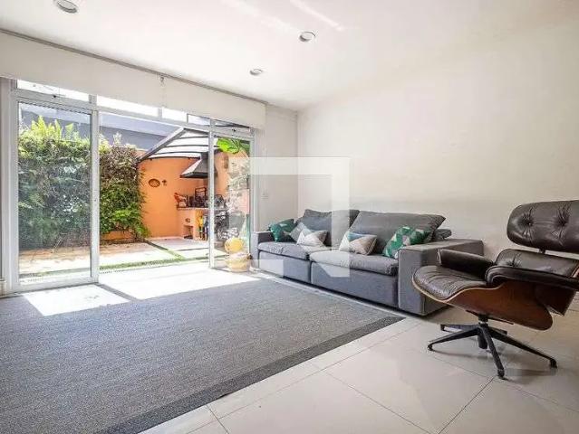 Casa / Sobrado para Venda em São Paulo/SP Vila Madalena 2 Quartos