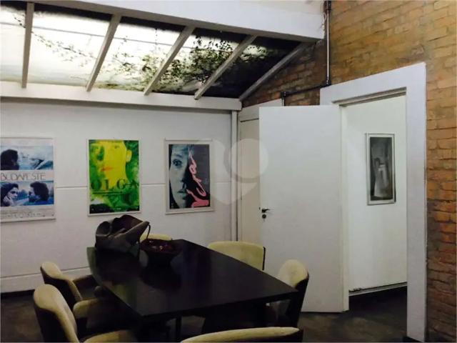 Casa / Sobrado para Venda em São Paulo/SP Vila Madalena 2 Quartos