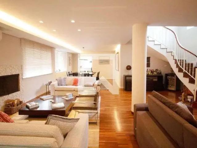 Casa / Sobrado para Venda em São Paulo/SP Vila Madalena 3 Quartos