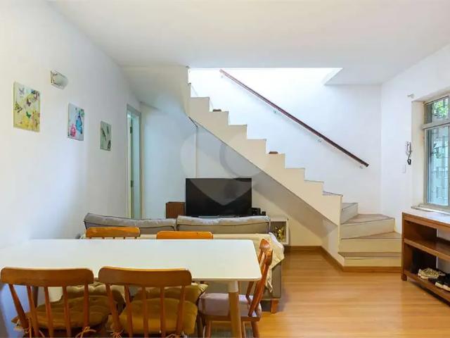 Casa / Sobrado para Venda em São Paulo/SP Vila Madalena 3 Quartos