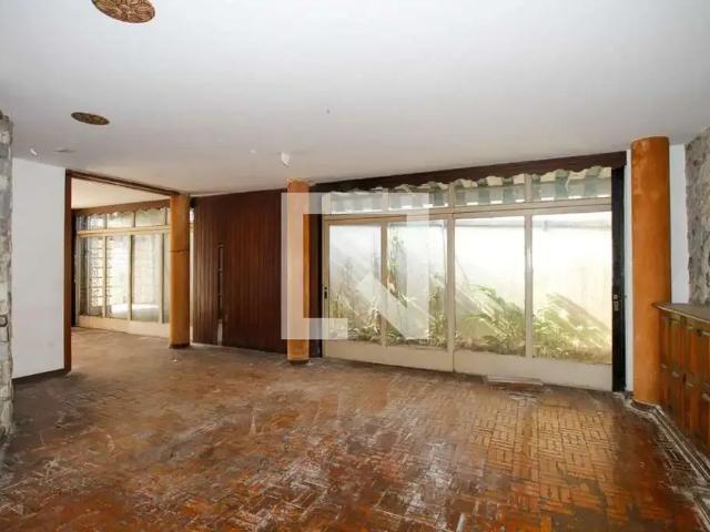 Casa / Sobrado para Venda em São Paulo/SP Vila Madalena 3 Quartos