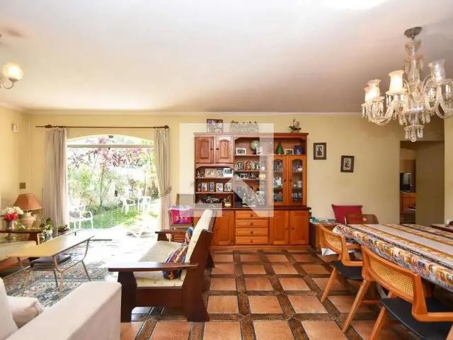 Casa / Sobrado para Venda em São Paulo/SP Vila Madalena 3 Quartos