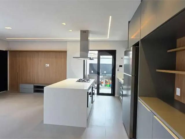 Casa / Sobrado para Venda em São Paulo/SP Vila Madalena 3 Quartos