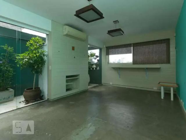 Casa / Sobrado para Venda em São Paulo/SP Vila Madalena 3 Quartos
