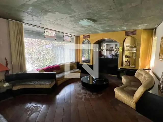 Casa / Sobrado para Venda em São Paulo/SP Vila Madalena 3 Quartos