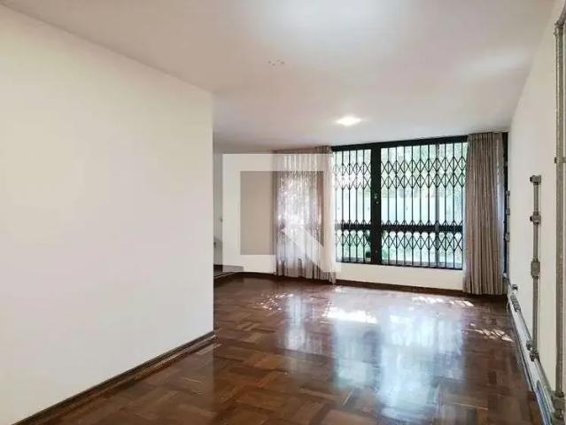 Casa / Sobrado para Venda em São Paulo/SP Vila Madalena 3 Quartos