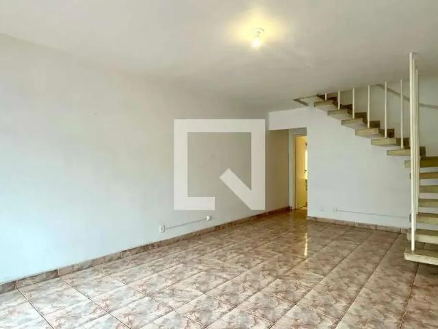 Casa / Sobrado para Venda em São Paulo/SP Vila Madalena 3 Quartos