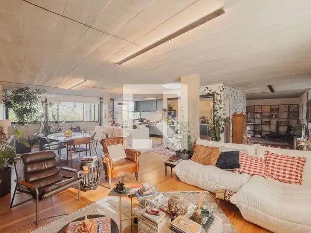 Casa / Sobrado para Venda em São Paulo/SP Vila Madalena 3 Quartos